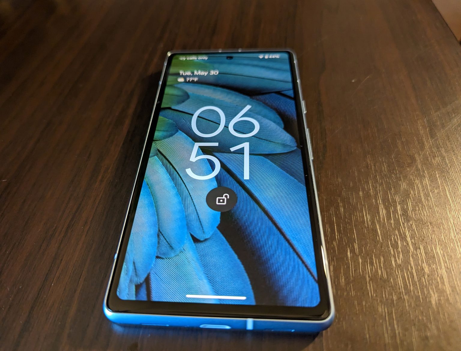 Google Pixel 7a Review: Top of the Mid-Range Class - UrbanGeekz